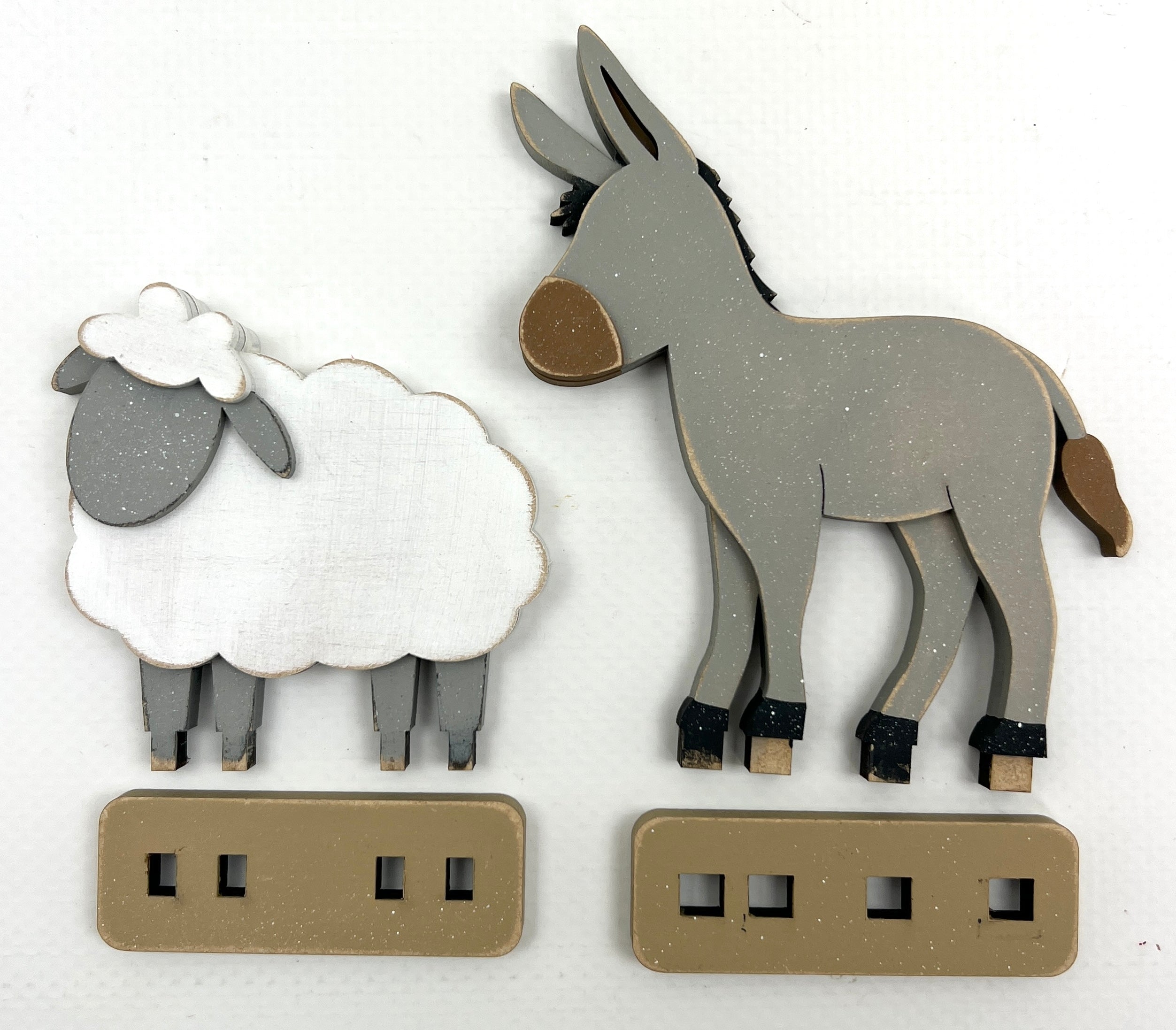 Nativity-Stable Animals Wood Decor Craft Kit - Paisleys and Polka Dots